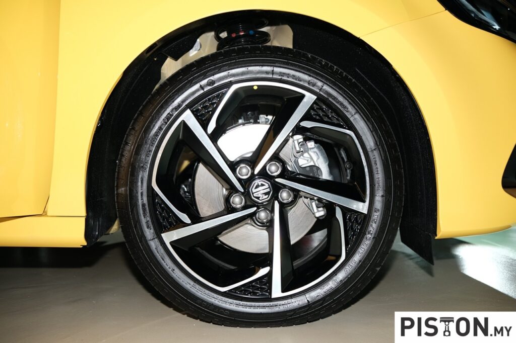 SAIC Motor Malaysia Unveils the All-New MG5 Sedan and MG HS SUV